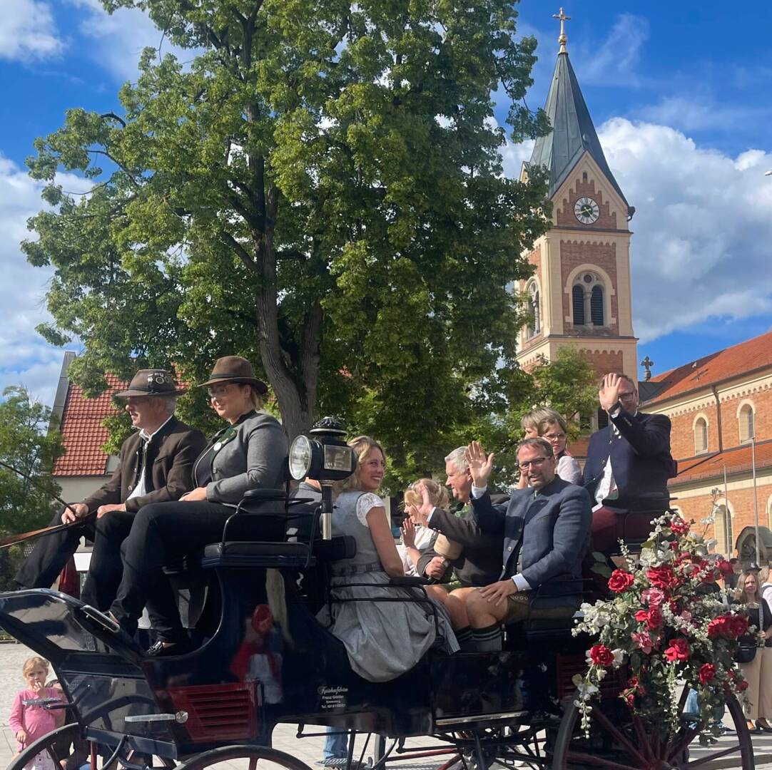Volksfest Olching - Feste & Bräuche - Stadtportrait - Politik & Service - Stadt Olching