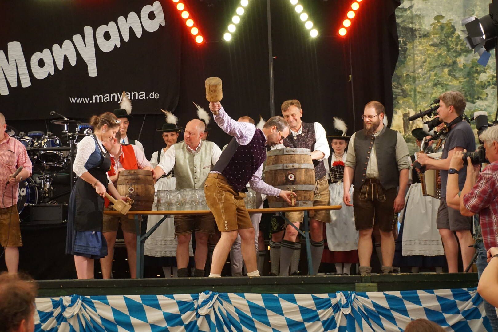 Volksfest Olching - Feste & Bräuche - Stadtportrait - Politik & Service ...